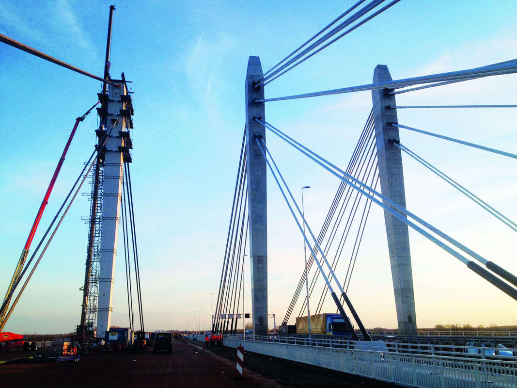 Renovation of Ewijk bridge in Netherlands