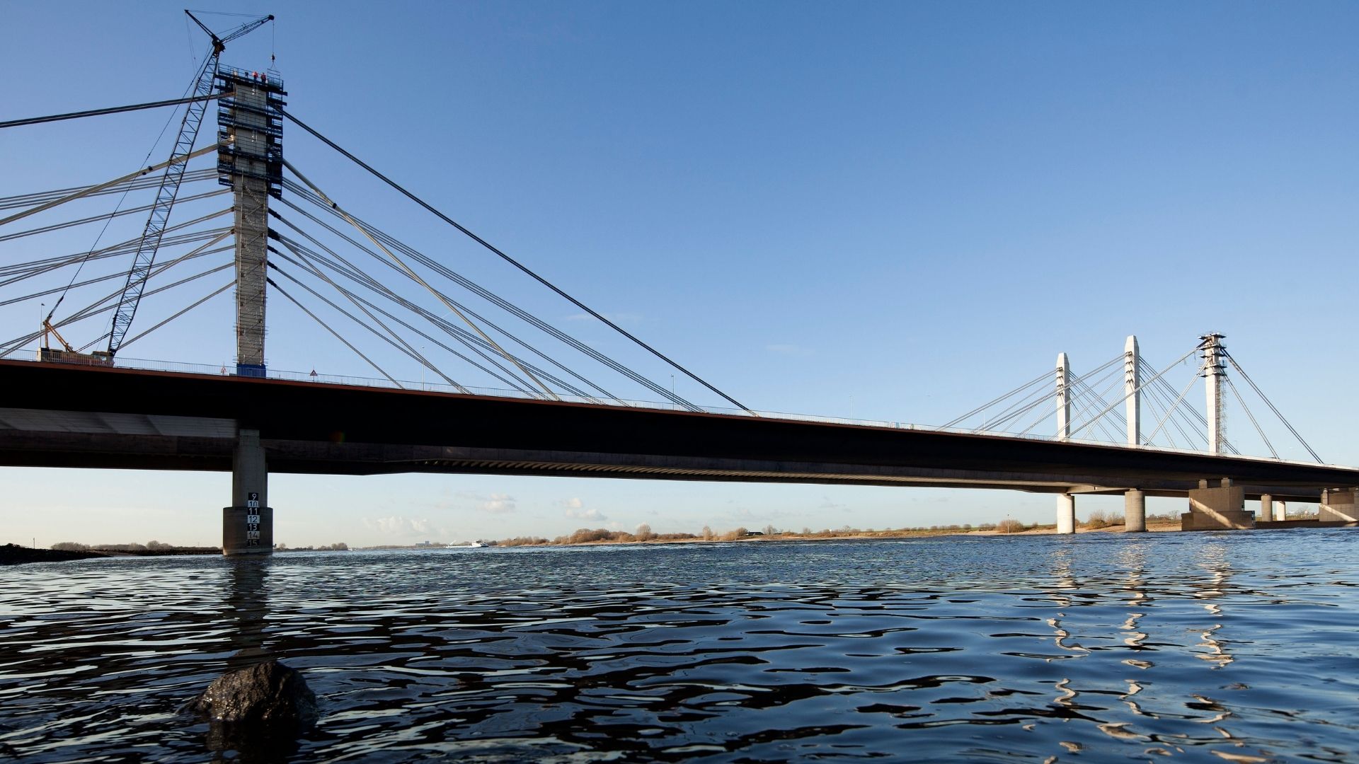 Renovation of Ewijk bridge in Netherlands