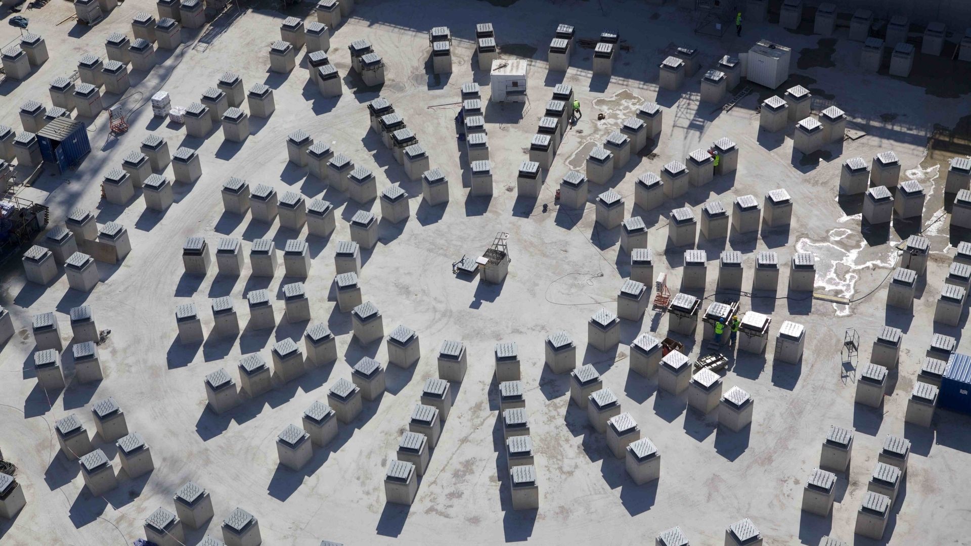 Seismic isolation bearings for ITER nuclear reactor