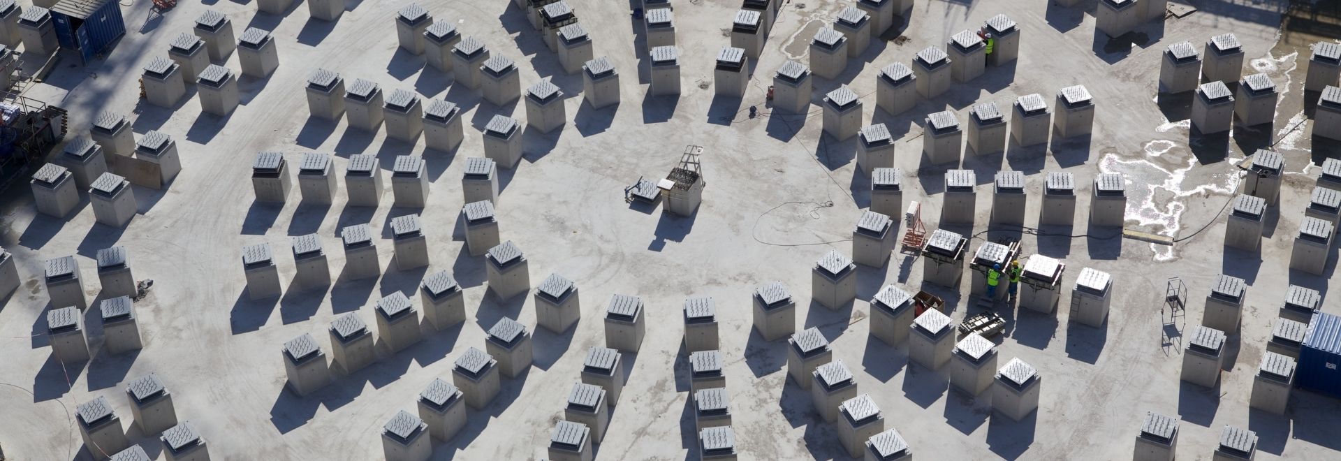 Seismic protection devices for buildings, bridges, industries,