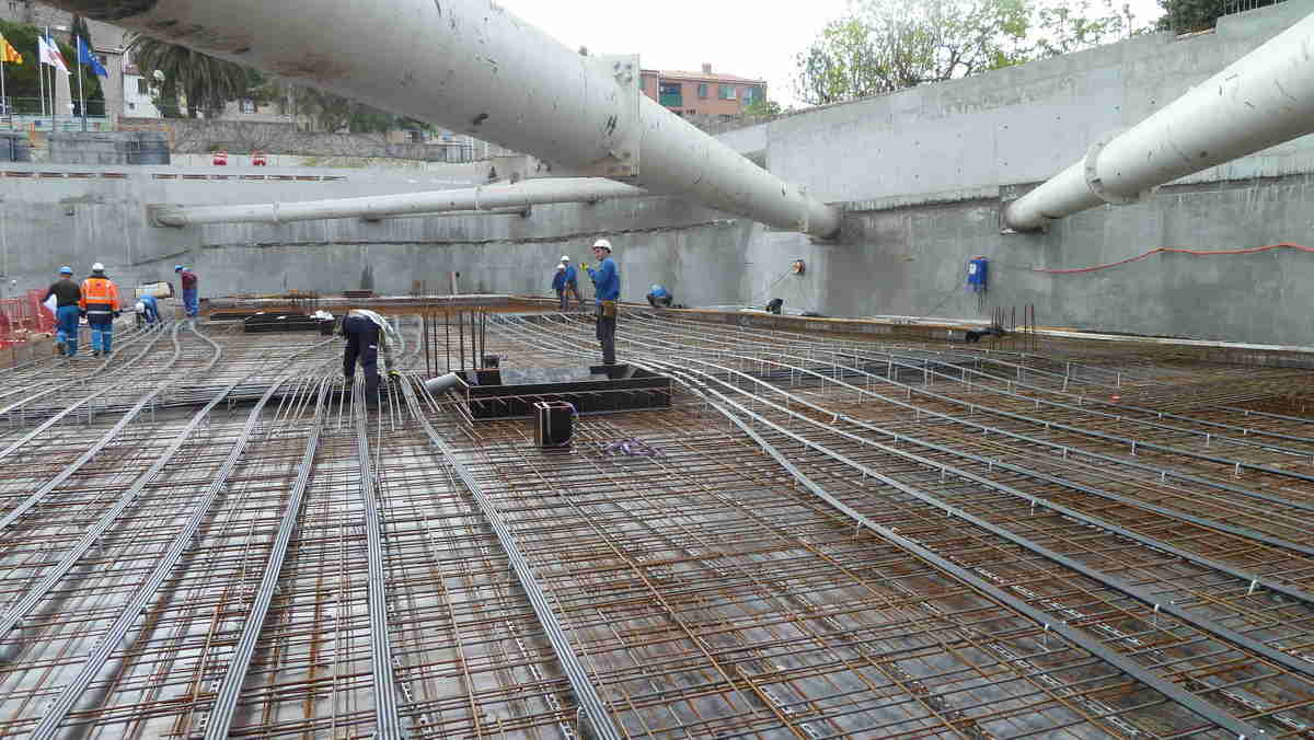Post-tensioning strand and bar systems for buildings and civil engineering