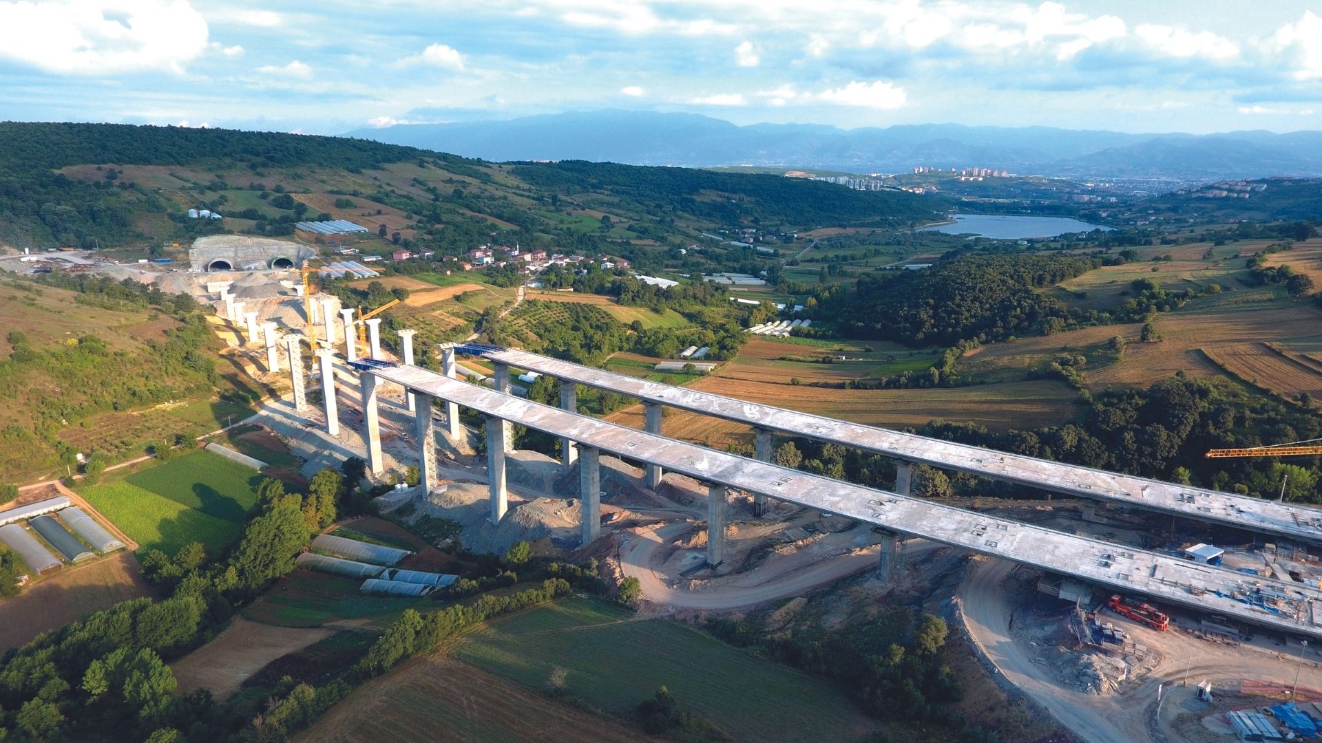 Incremental launching method for the construction of the Çayırköy viaduct