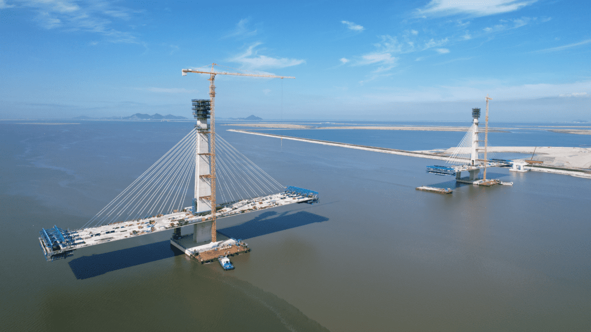 Saemangeum bridge's ultra-strong cables