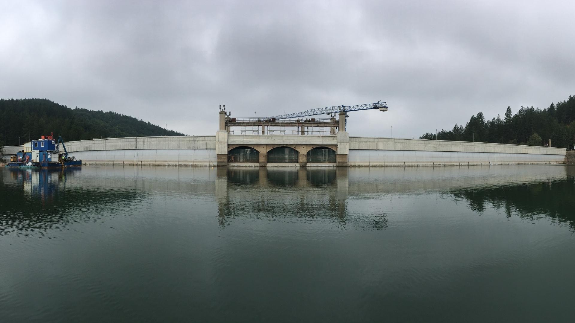 Studena dam underwater rehabilitation